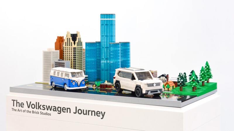 Volkswagen lanza combi fabricada con piezas de LEGO