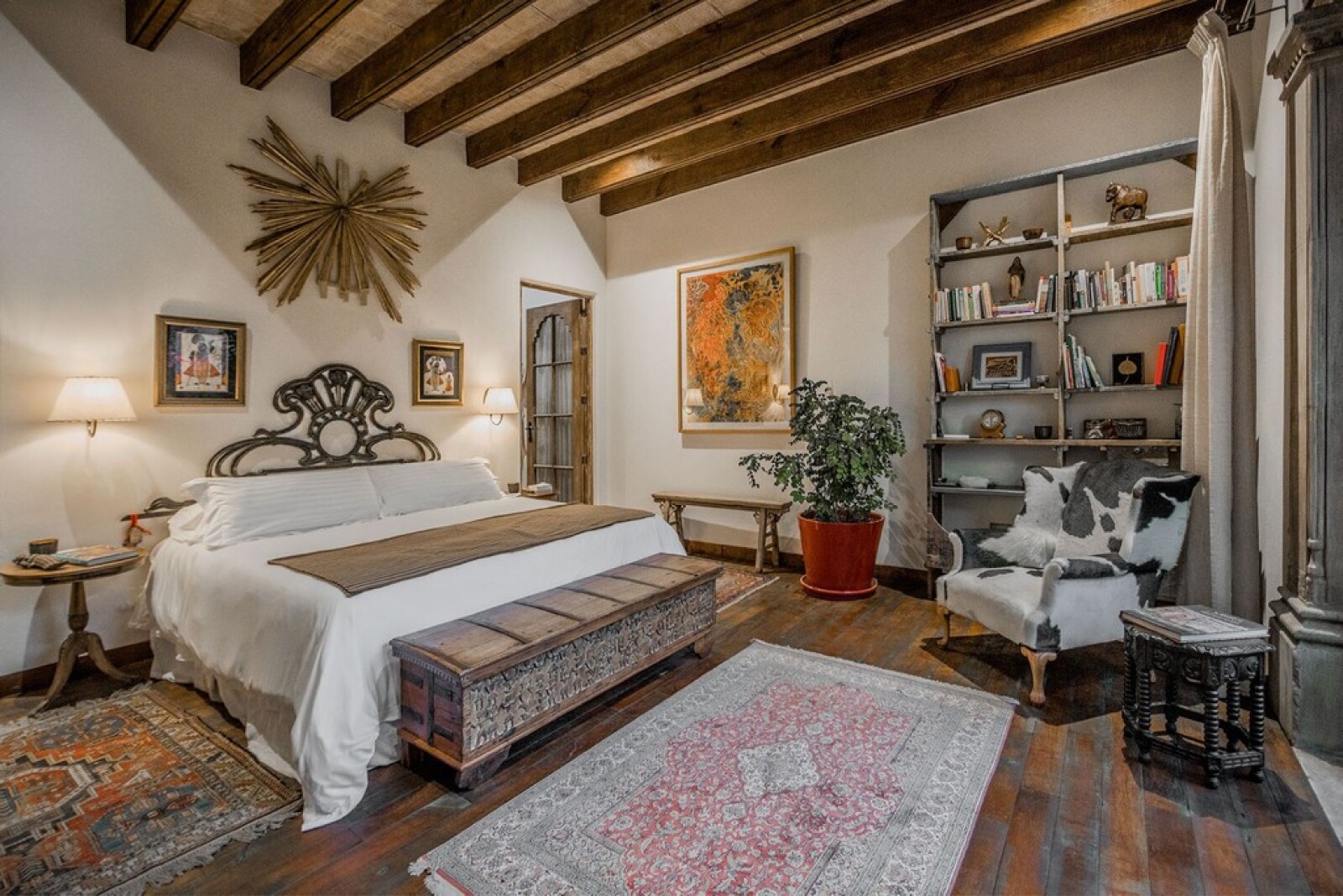 Cómo diseñar una casa estilo colonial de súper lujo