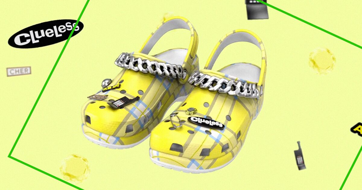 Los Crocs inspirados en Clueless que te animarán a llevar los "uggly shoes"