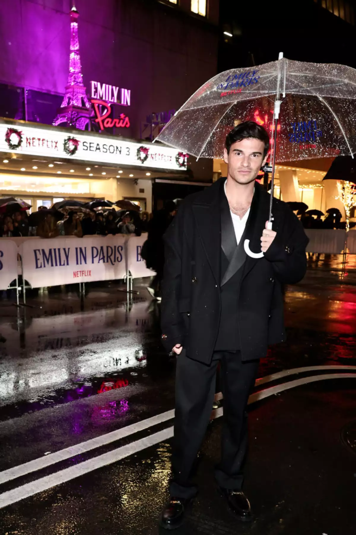 ¿Quién es Paul Forman? El actor de Nicolas de Leon en Emily in Paris 3