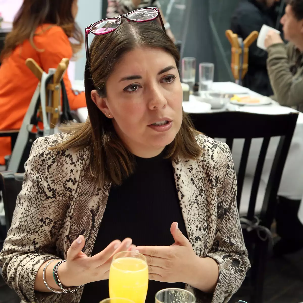 Ale Castillo en presentación de Lenovo