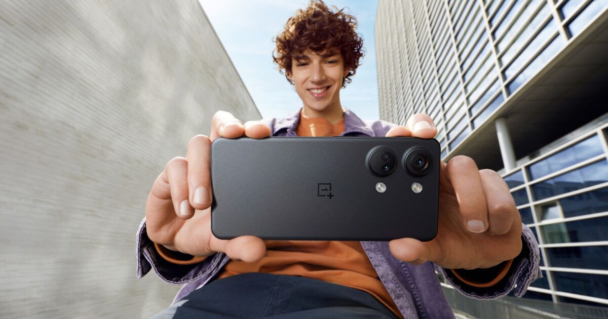 OnePlus presenta su celular de gama media que carga por completo en 30 ...