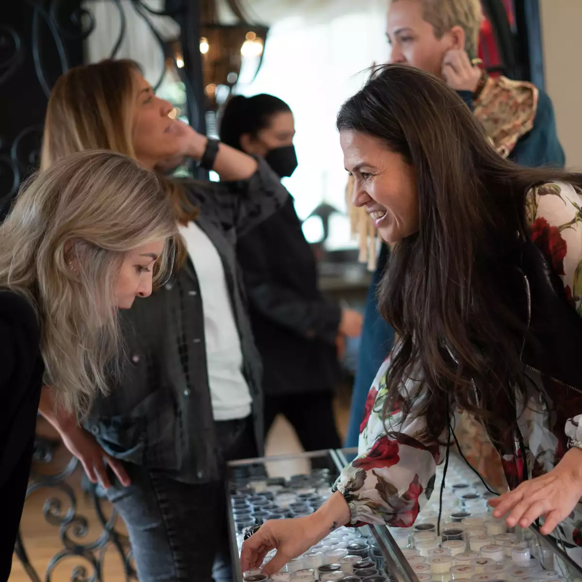 Danny Yerna y María Tash, el dúo dinámico organiza piercing party