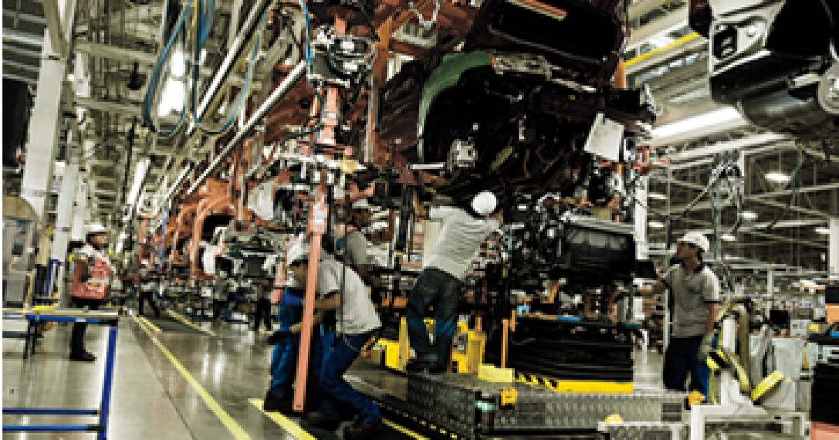 TLCAN hace eficiente al rubro automotriz