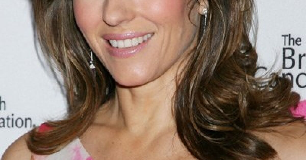 Elizabeth Hurley, guapísima a sus 45