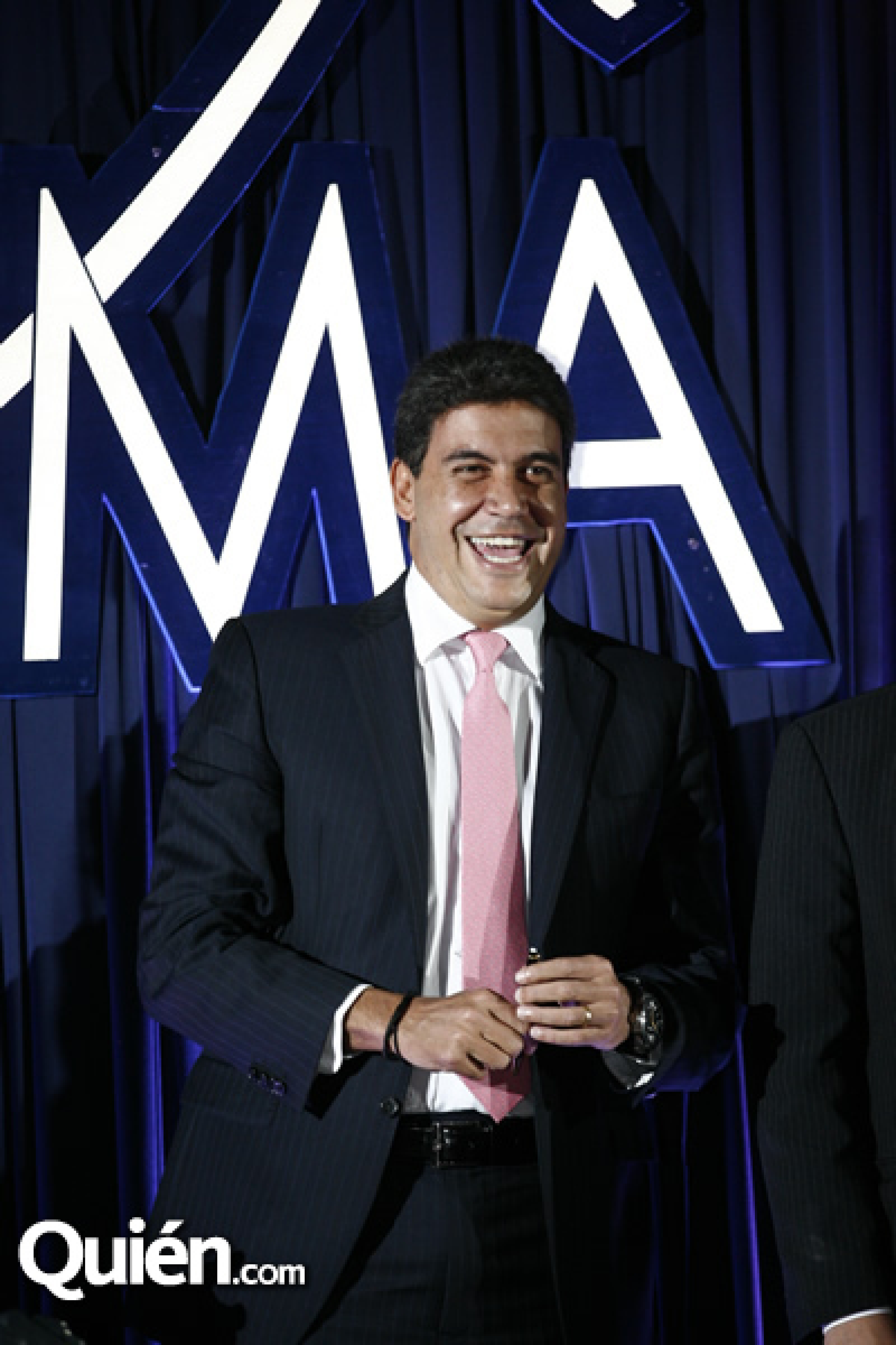 Arturo Elías Ayub premio al líder del año