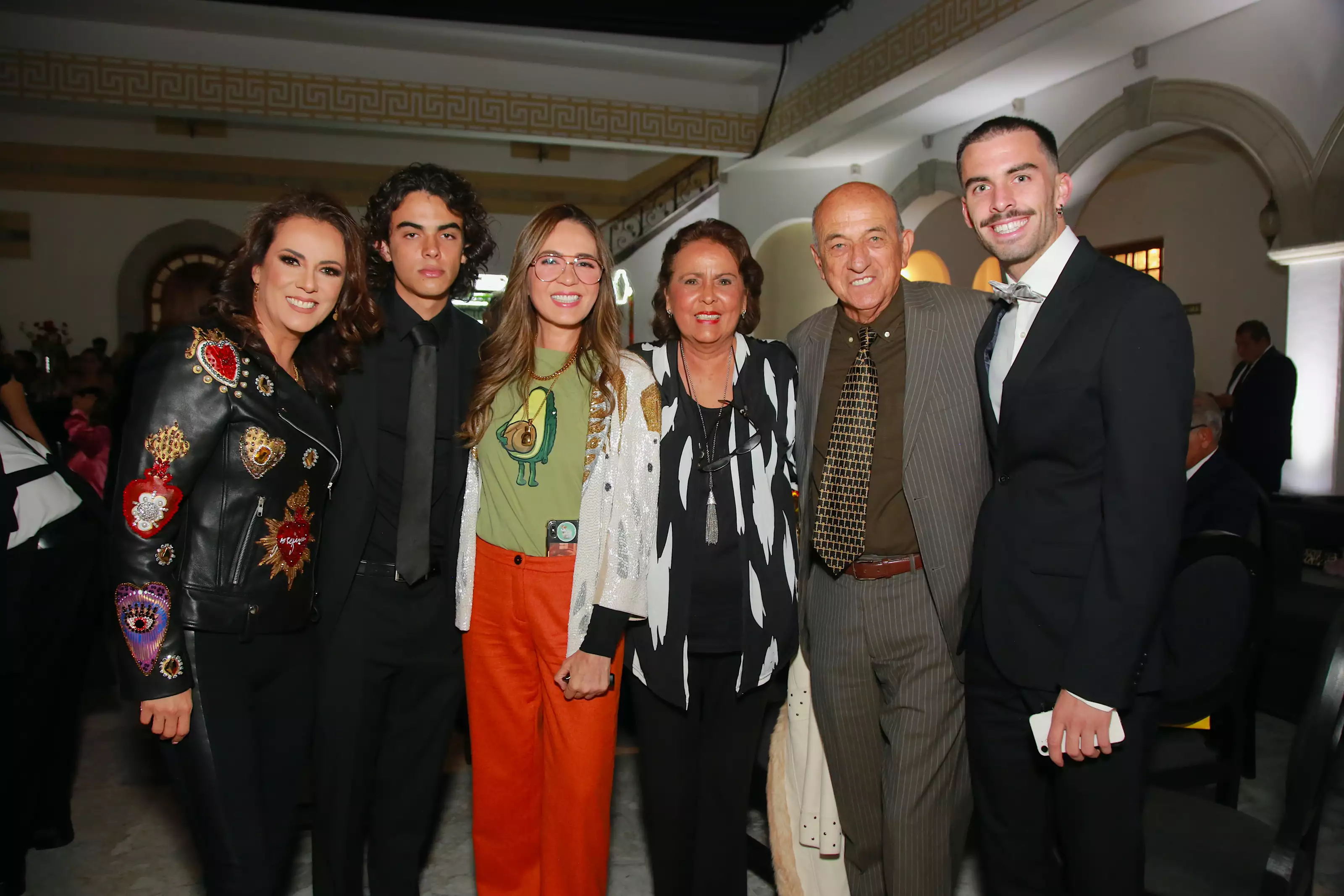 Julio César Chávez celebra sus 60 años