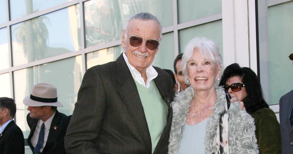 La romántica historia de amor de Stan Lee y la influencia de su esposa ...