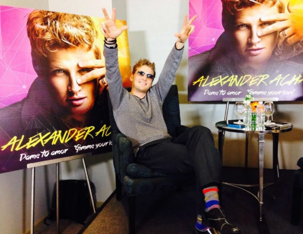 'Estoy en el momento más feliz de mi vida': Alexander Acha