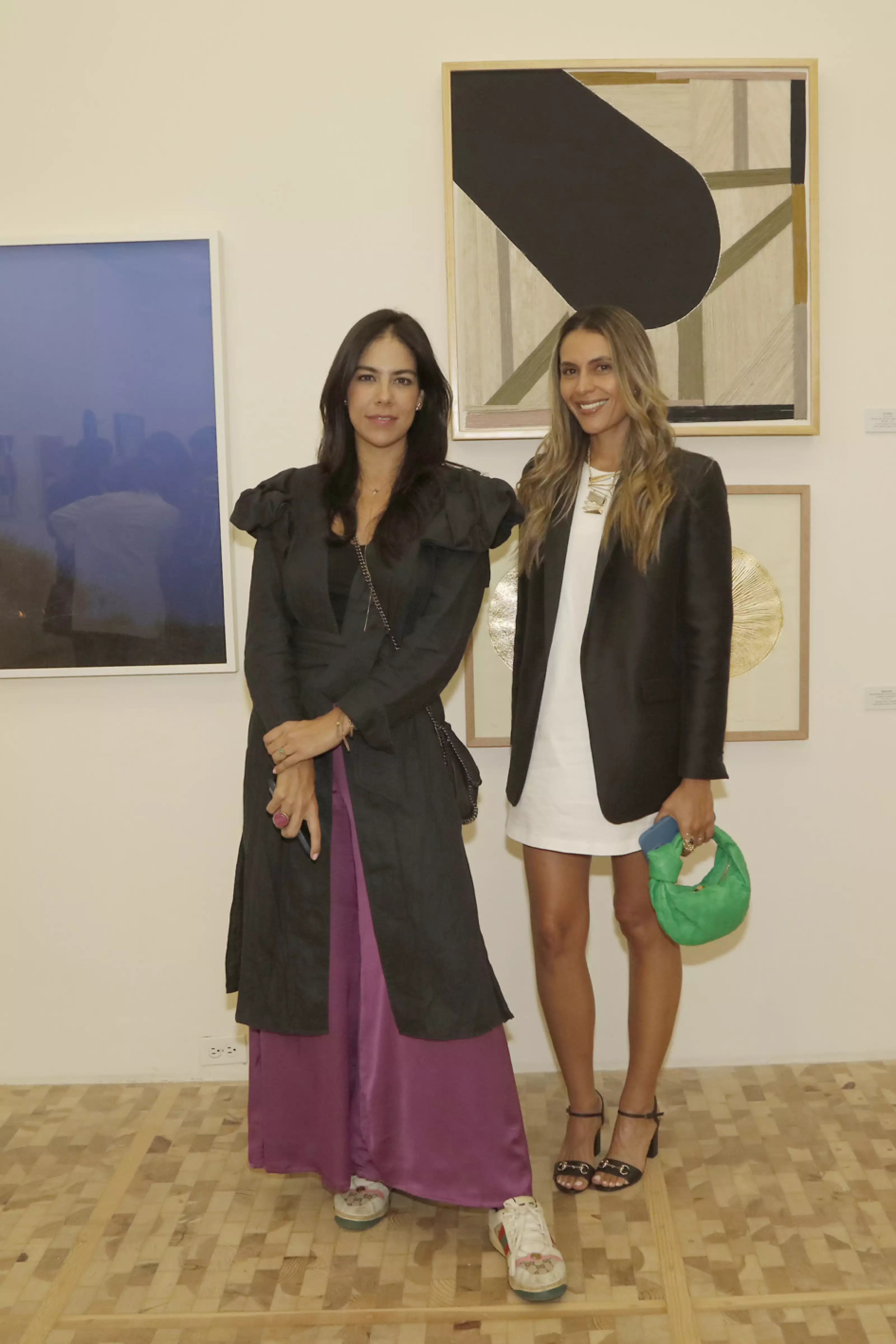 Mariana Baños y Alexandra De la Rosa en la subasta Arte Vivo