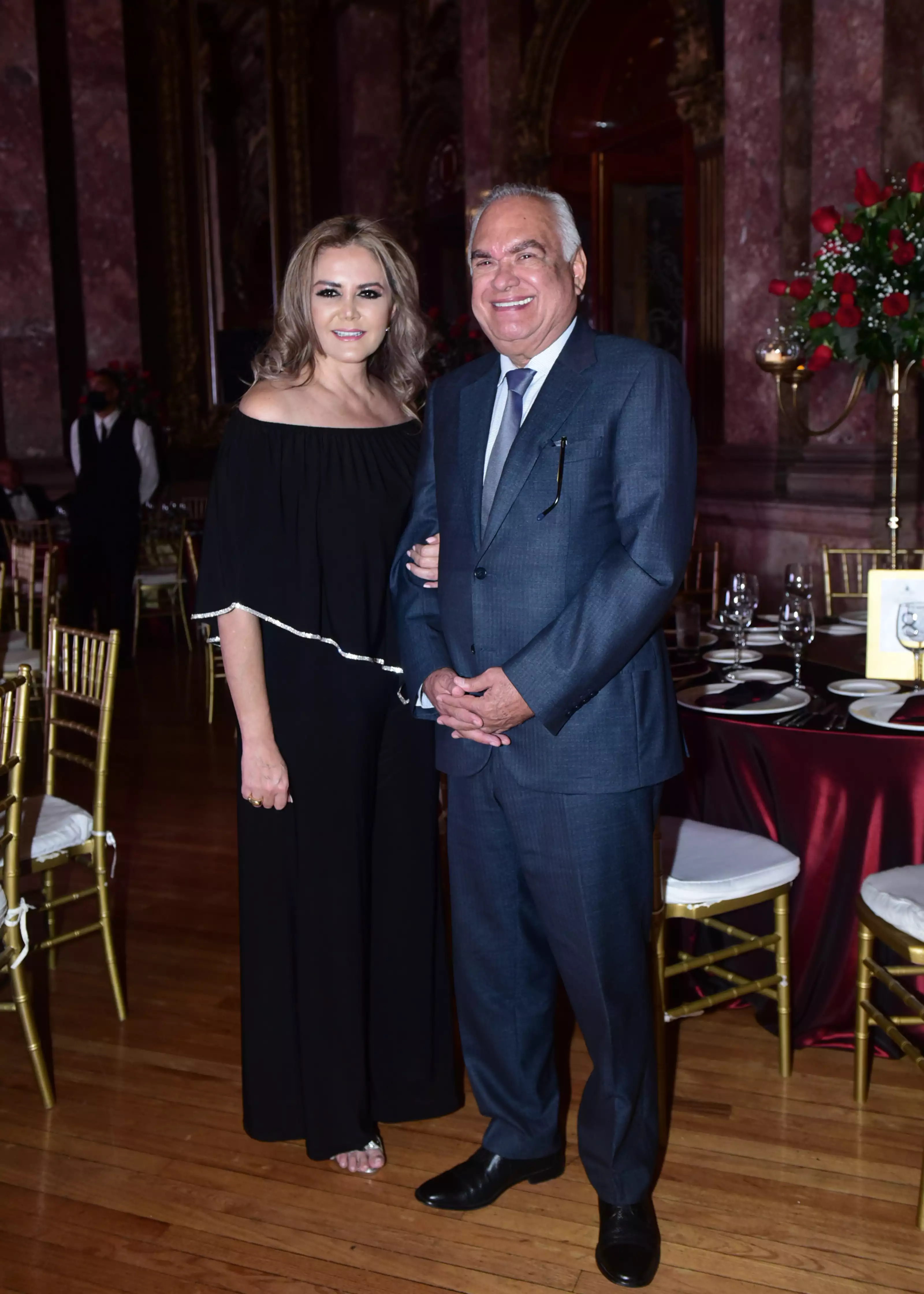 Jorge Larrea Espinosa y Antonio Pérez Garibay reciben la presea Liberjus