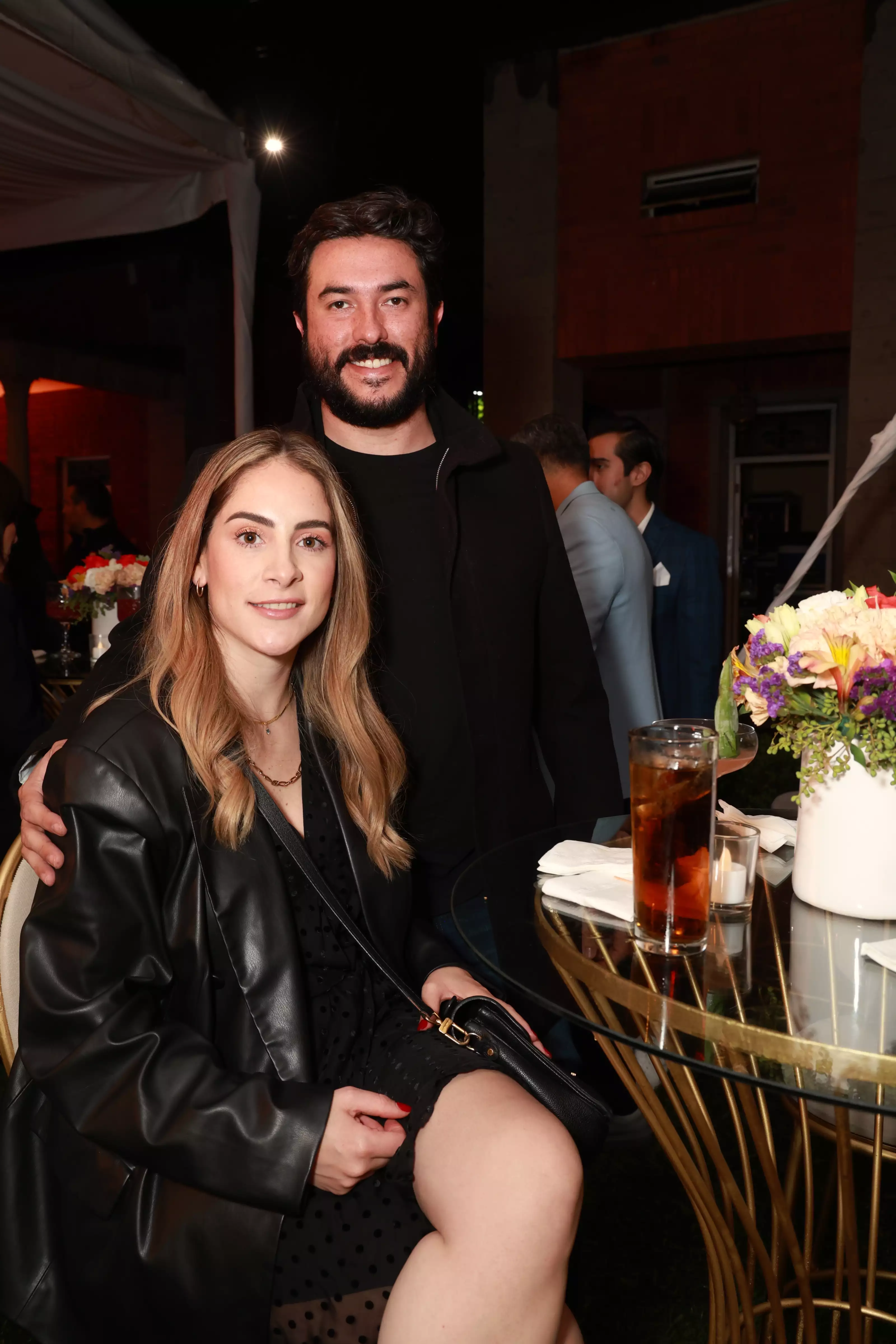 Humberto Zurita y Stephanie Salas en la fiesta de la serie Mala Fortuna