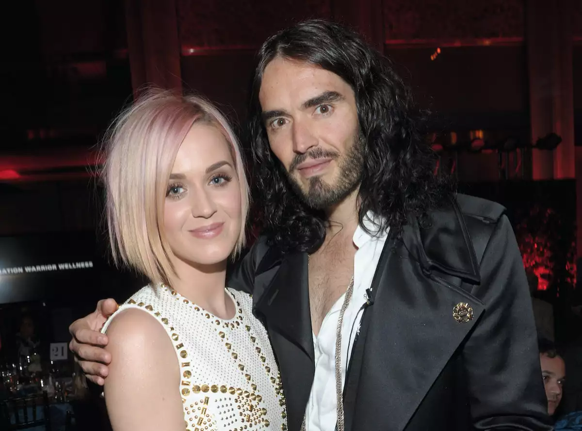 Russell Brand, exesposo de Katy Perry, acusado de violación por cuatro mujeres
