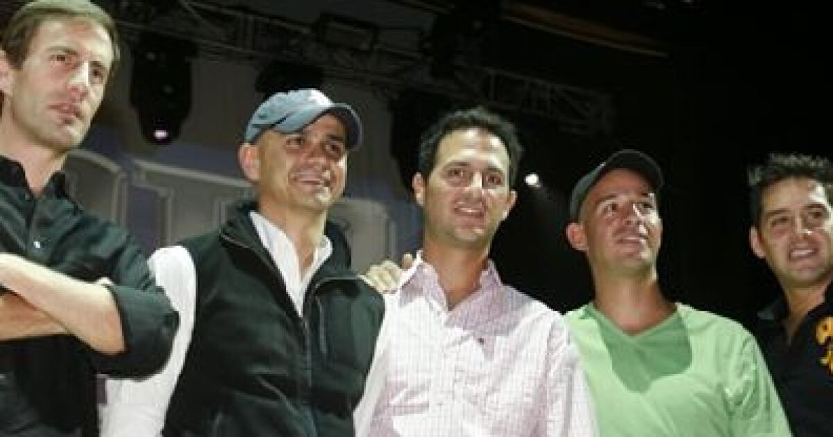 Magneto comenzará gira este viernes