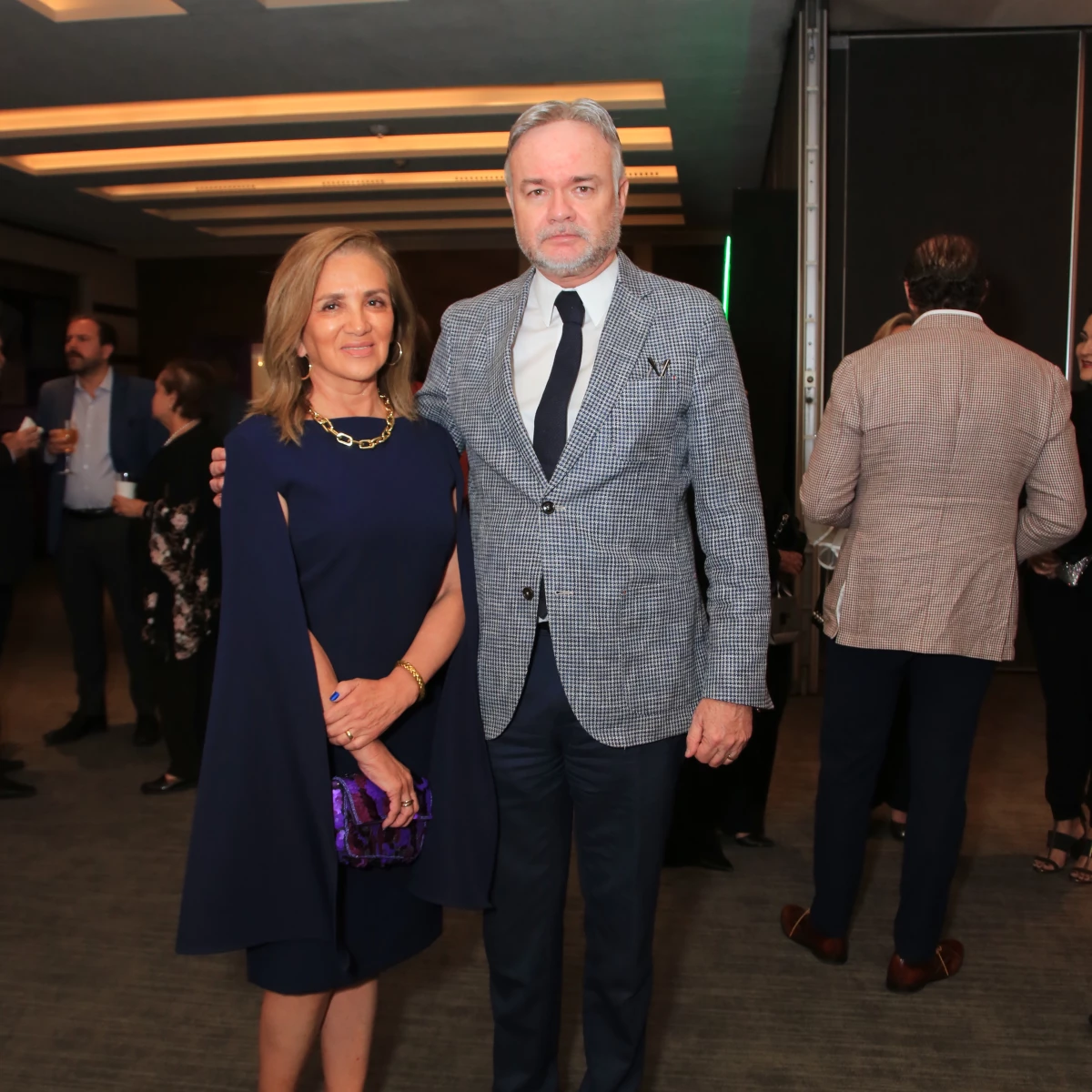 María Isabel Castillo Báez y Susana Palazuelos en una cena dominicana