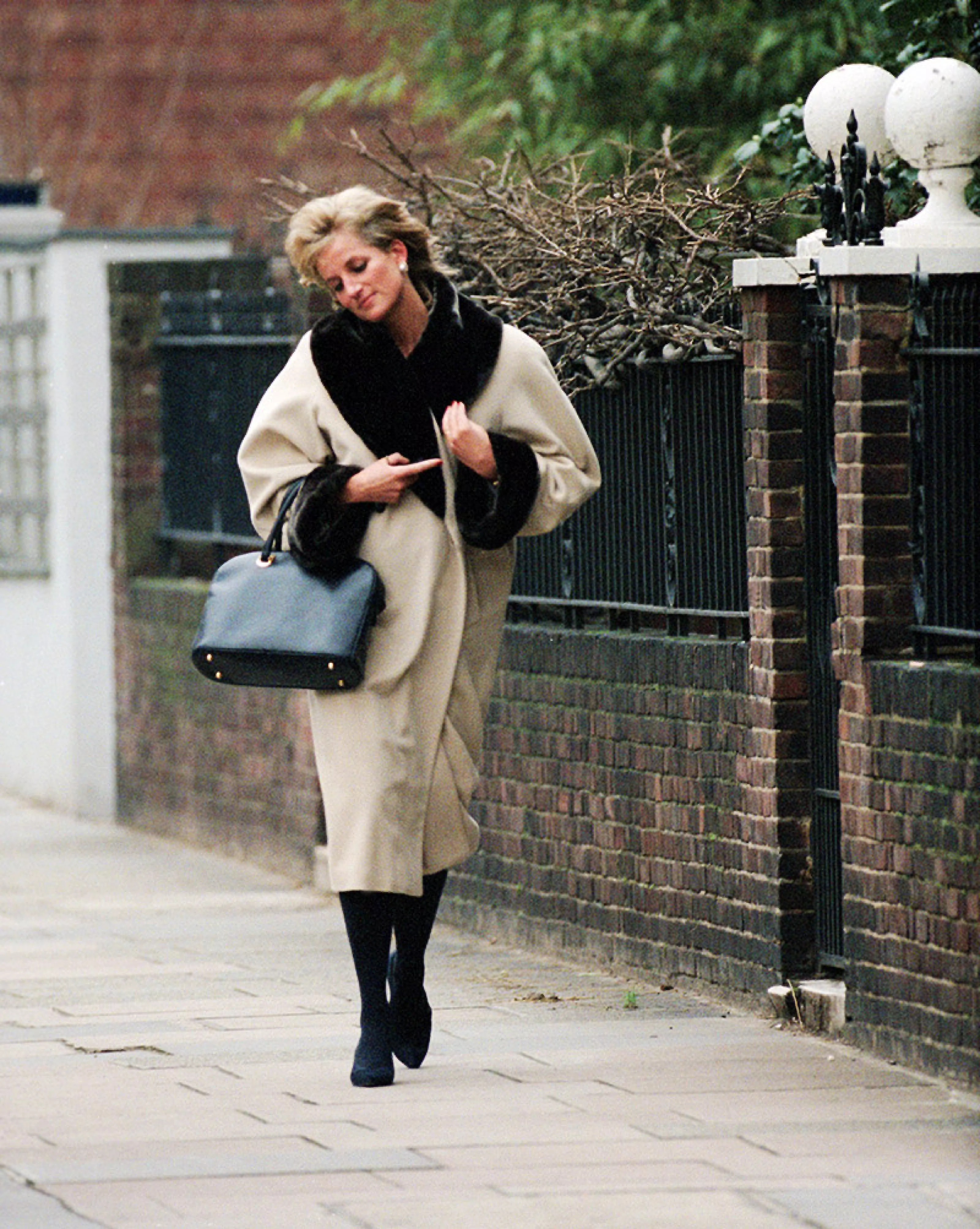 No necesitamos un ícono del invierno, tenemos los looks de Lady Di