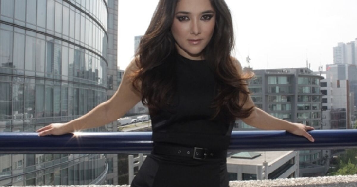 Sherlyn no piensa en un disco como solista