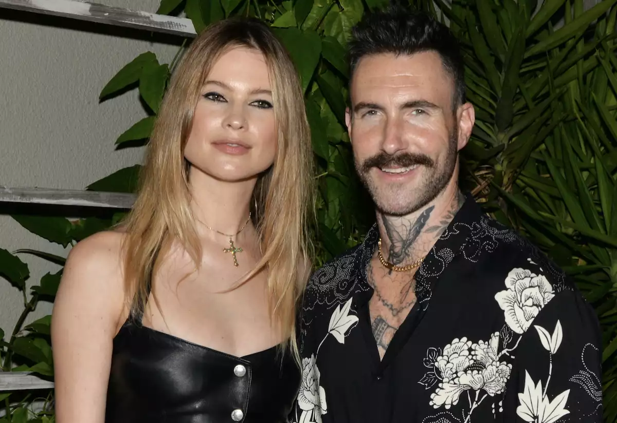 Adam Levine y Behati Prinsloo le dan la bienvenida a su tercer bebé