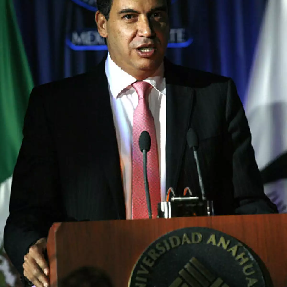 Arturo Elías Ayub premio al líder del año