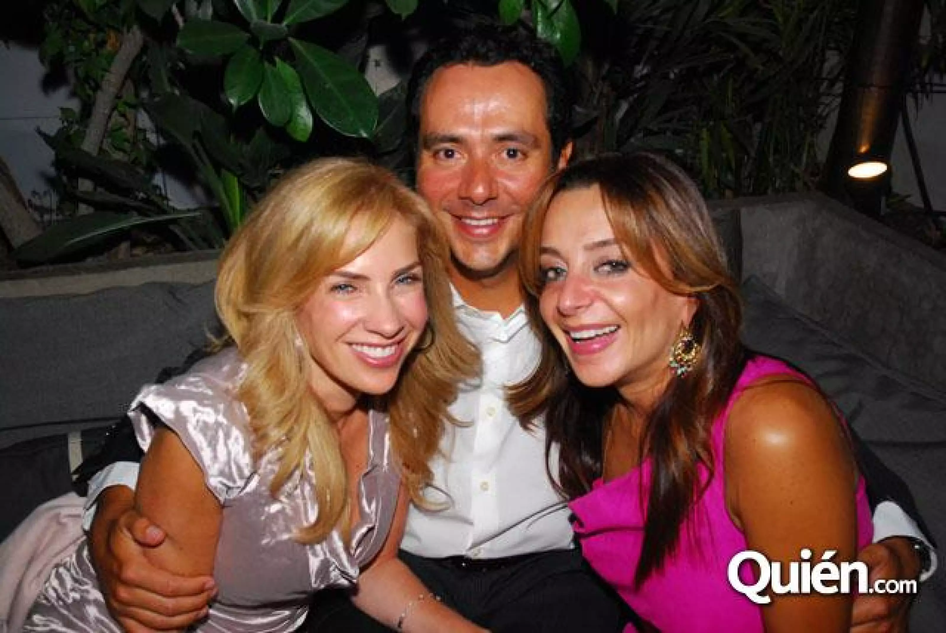 Luisa Serna festeja en el Club 55