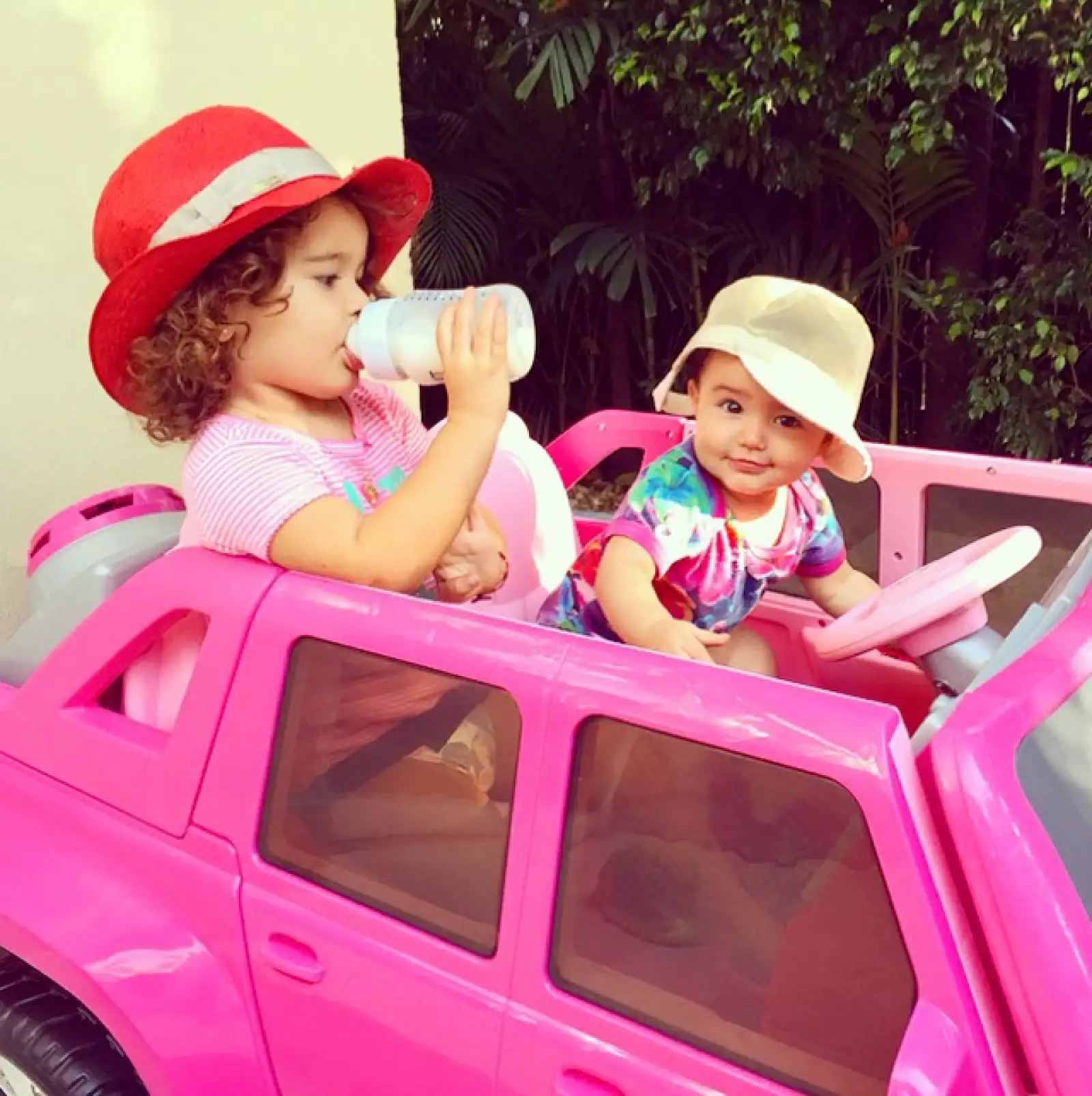 FOTOS: Erin y Regina Díaz Ponce, dos hermanitas encantadoras
