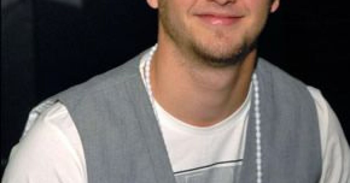 Christopher Uckerman Se lanza como solista