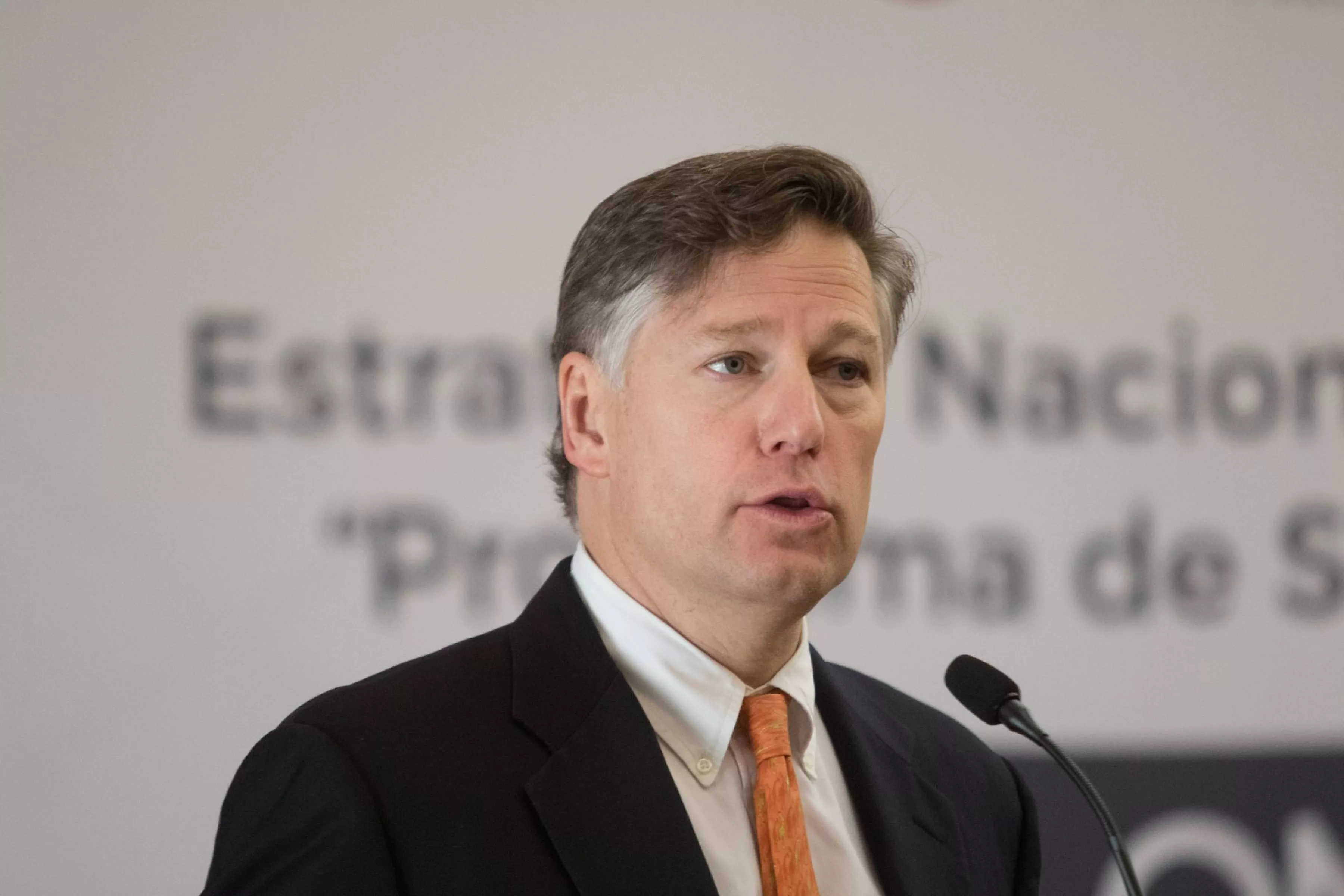 Christopher Landau, exembajador de EU en México, critica la "pasividad ...