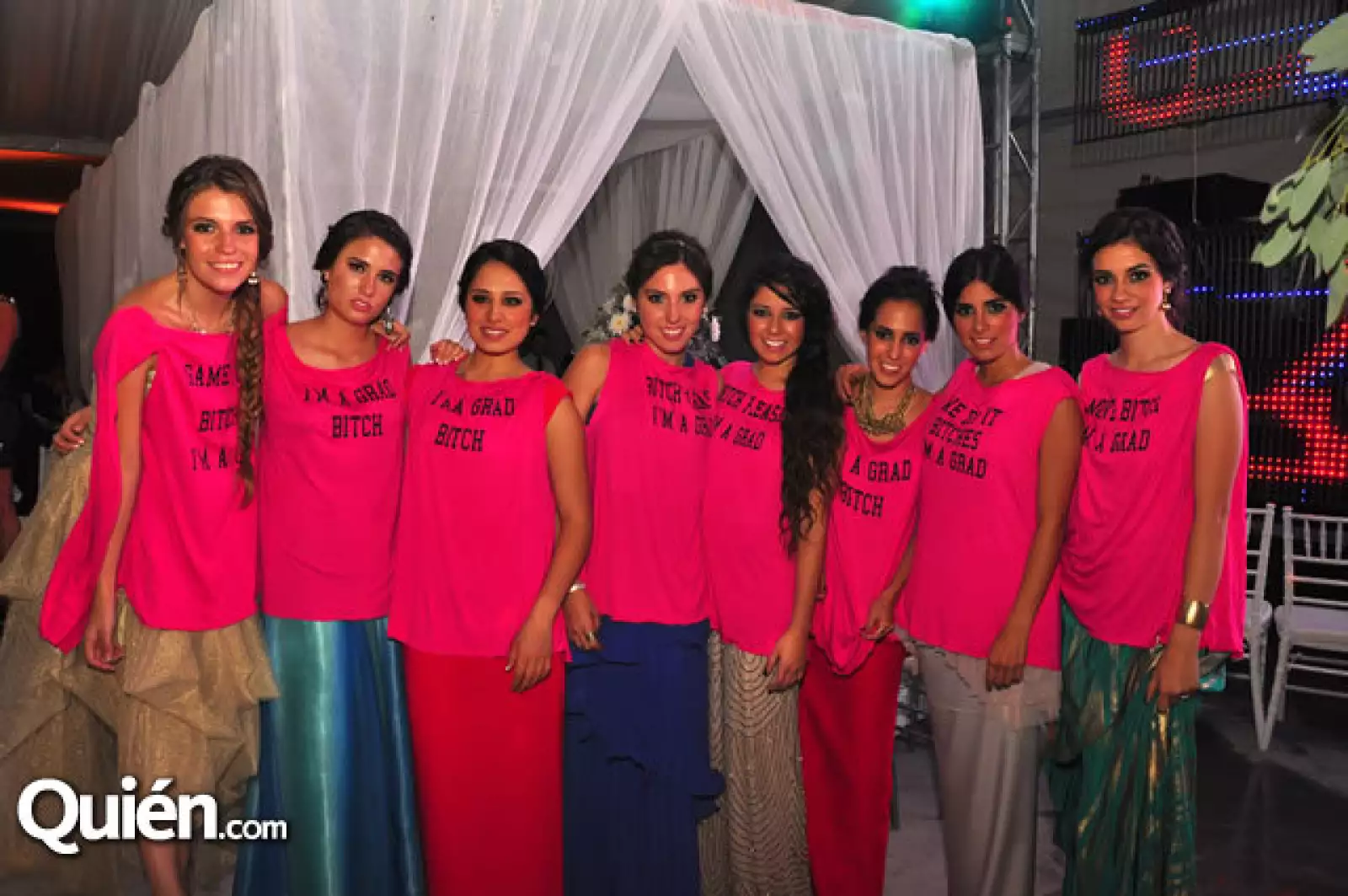 Le dicen adiós a la prepa las niñas del Alpes