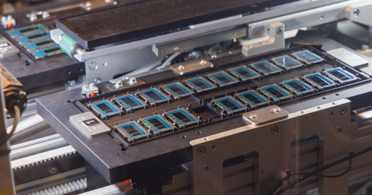 Crónica: así es como Intel crea los chips que hacen funcionar tu ...