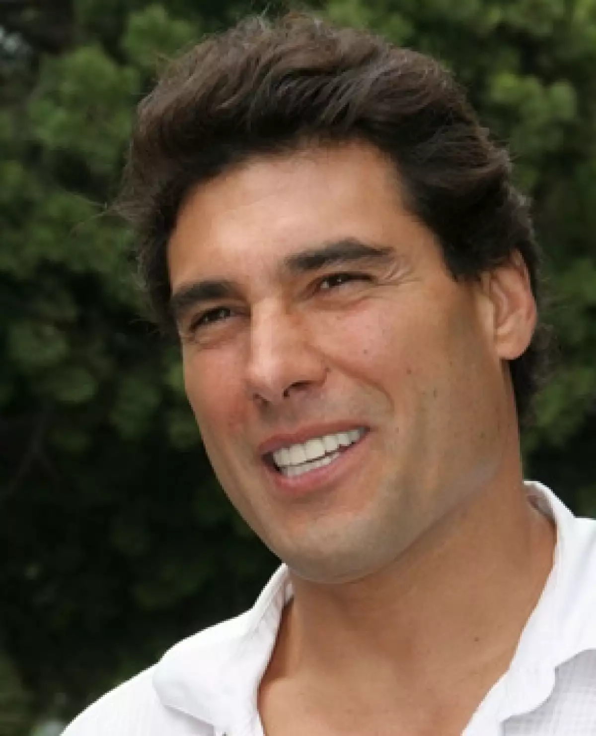 Giran orden de aprehensión contra Eduardo Yáñez