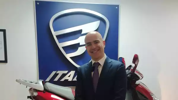 Italika, de Grupo Salinas, vende 7 de cada 10 motos en México