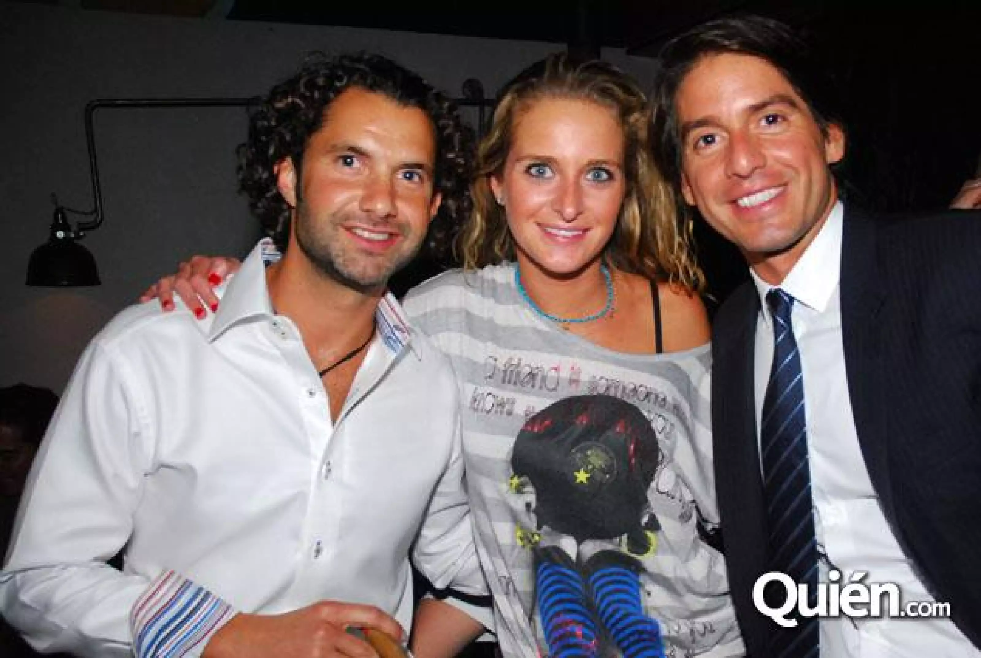 Luisa Serna festeja en el Club 55