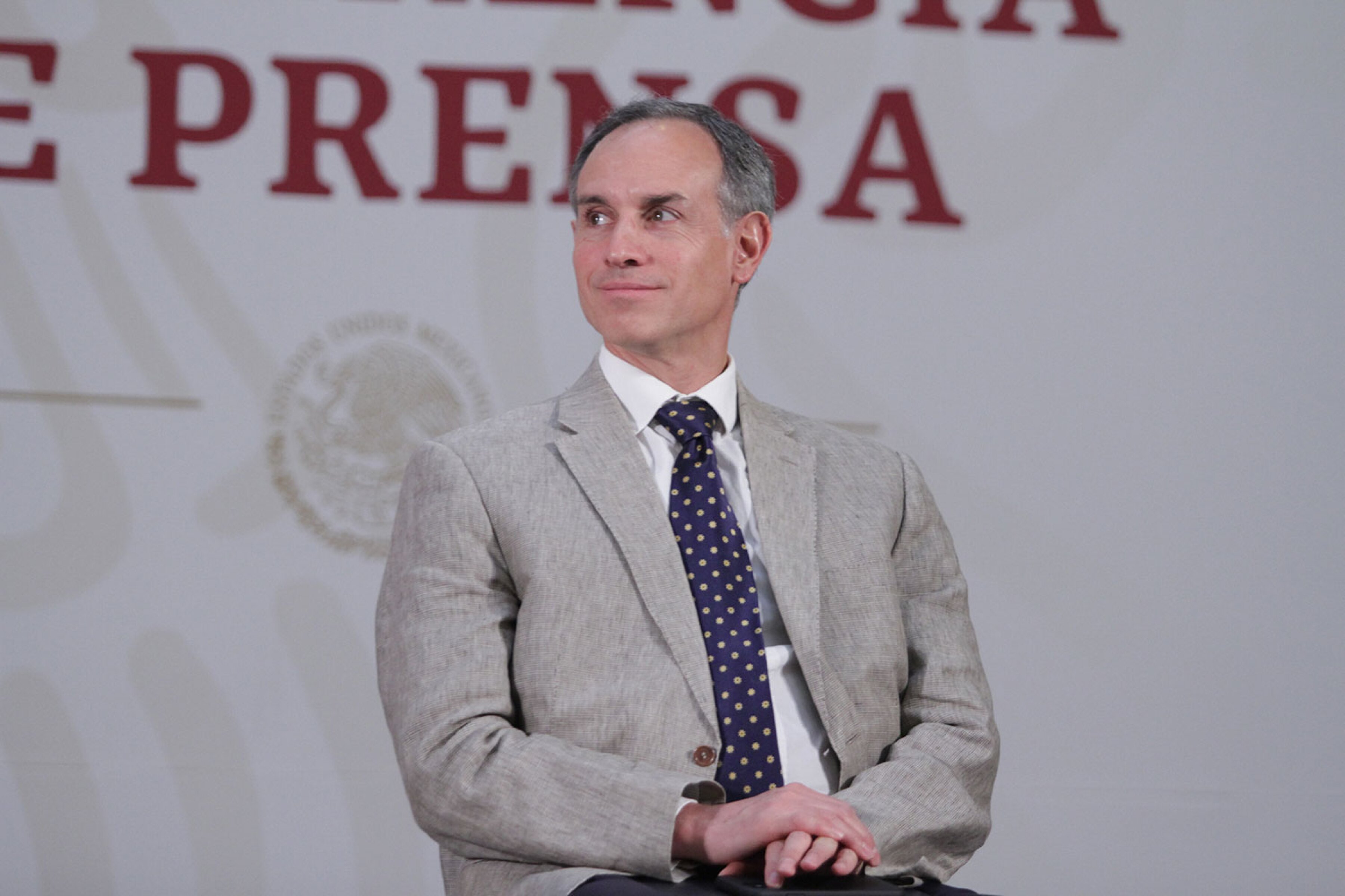 Hugo López-Gatell, lo que debes saber del hombre del momento