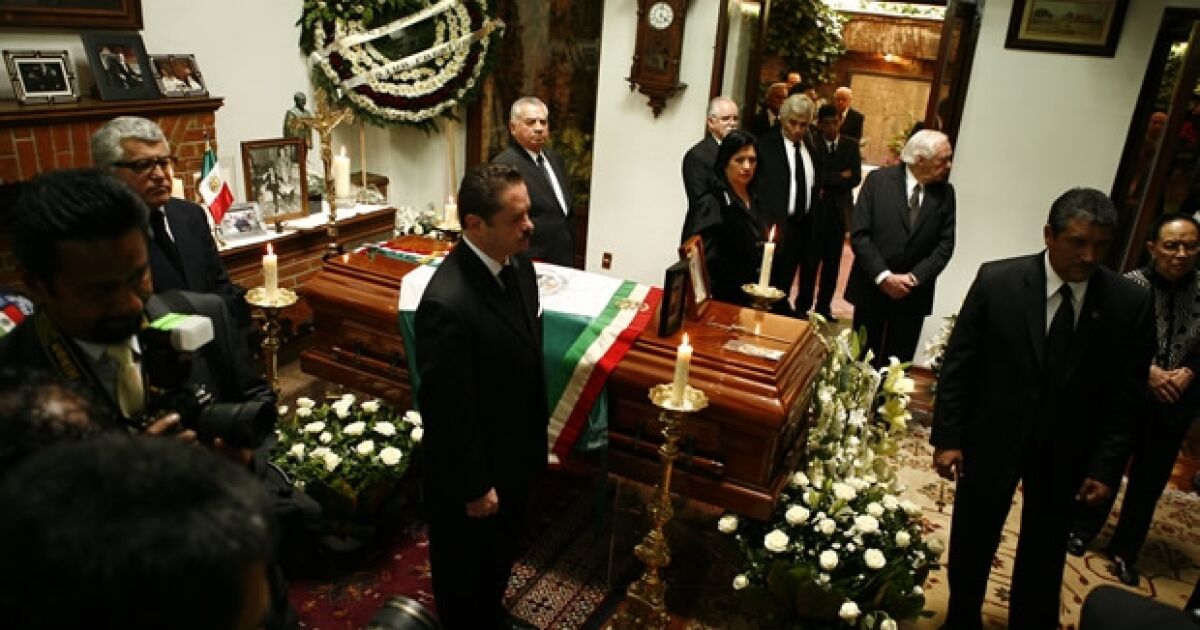 Acude Enrique Peña a funeral de Miguel de la Madrid