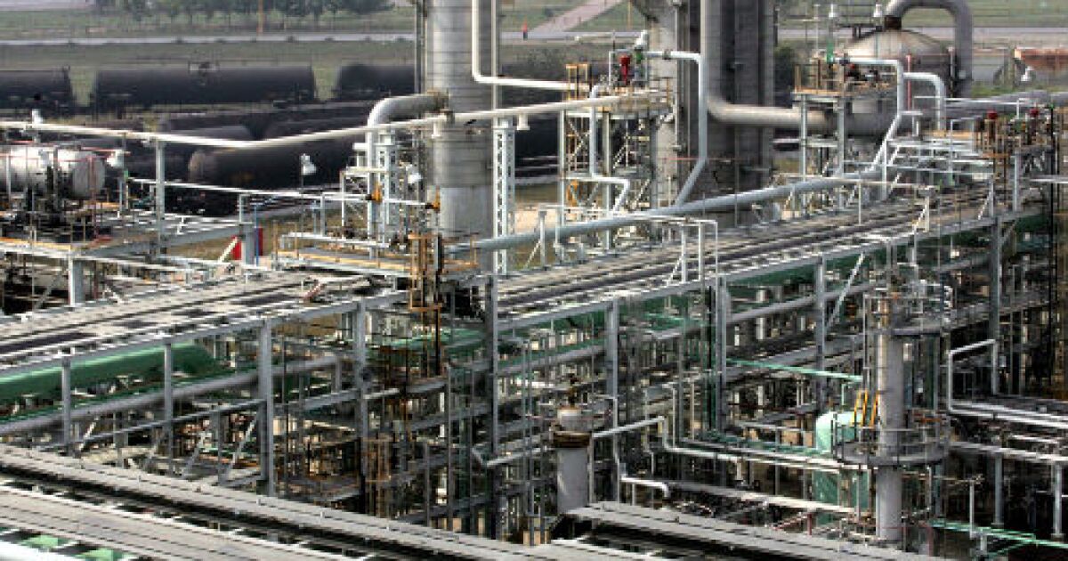 Alpek se encuentra en riesgo por adeudos de un cliente