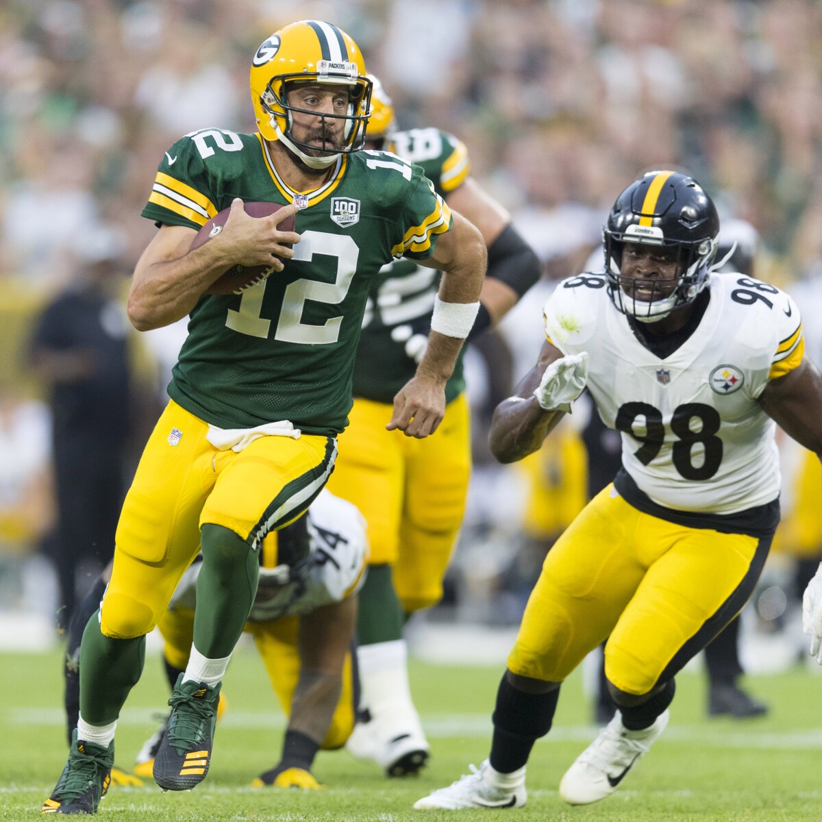 Aaron Rodgers será el jugador mejor pagado en la historia de la NFL