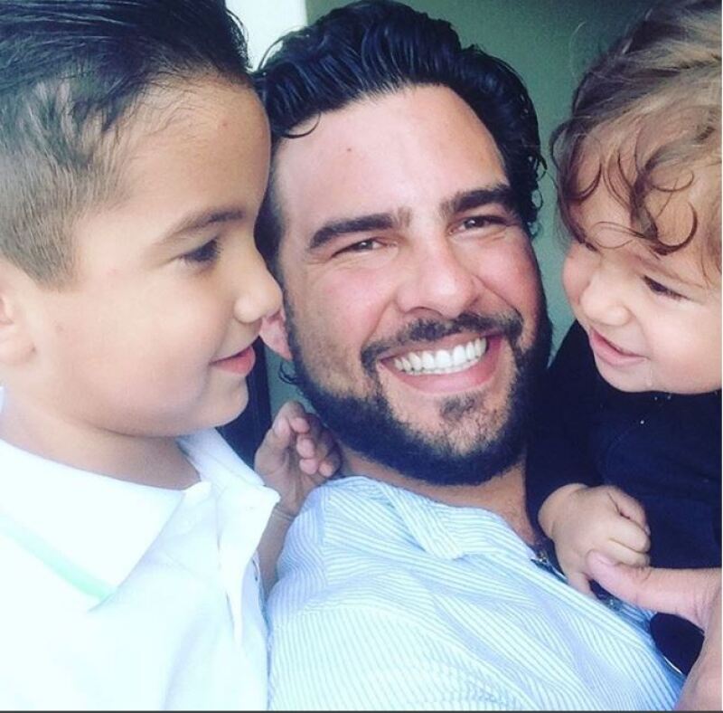 Por 1ra vez, Jerry Bazúa presume relación de su hijo Eros con su medio ...